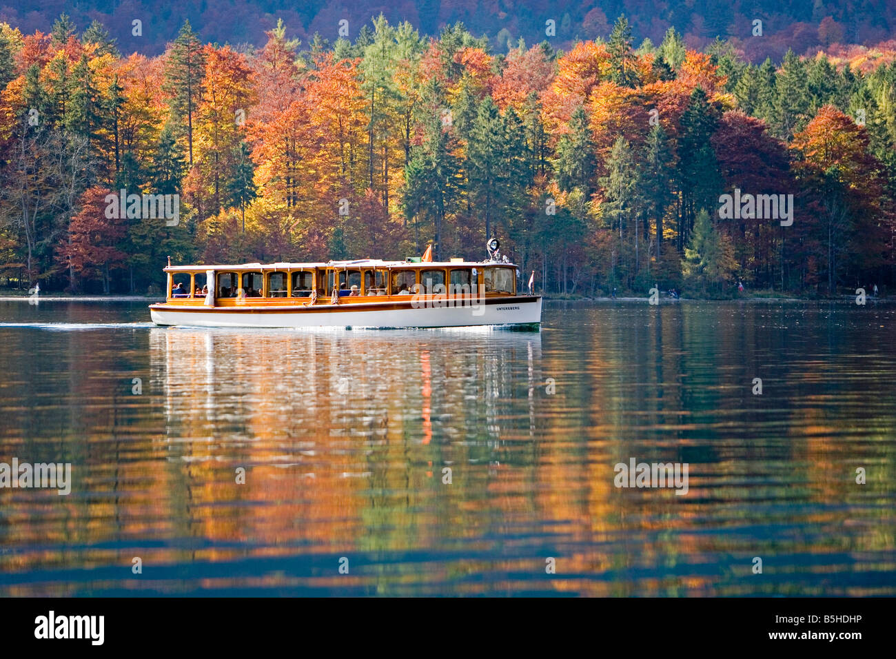Ausflugsboot auf dem Koenigssee, Boat at the Kings Lake Koenigssee ...