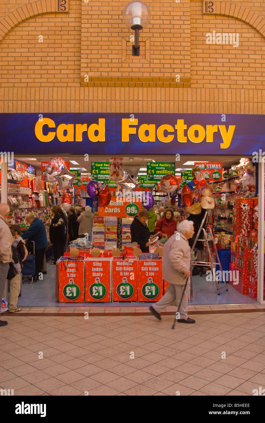 The Card Factory shop in Lowestoft Suffolk Uk selling greeting cards ...