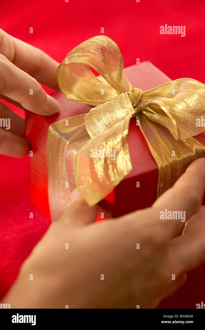 Woman tying hand wrap hi-res stock photography and images - Alamy