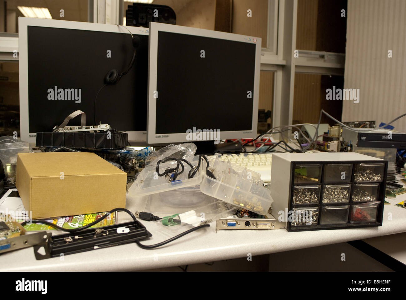 Parts of computer hi-res stock photography and images - Alamy