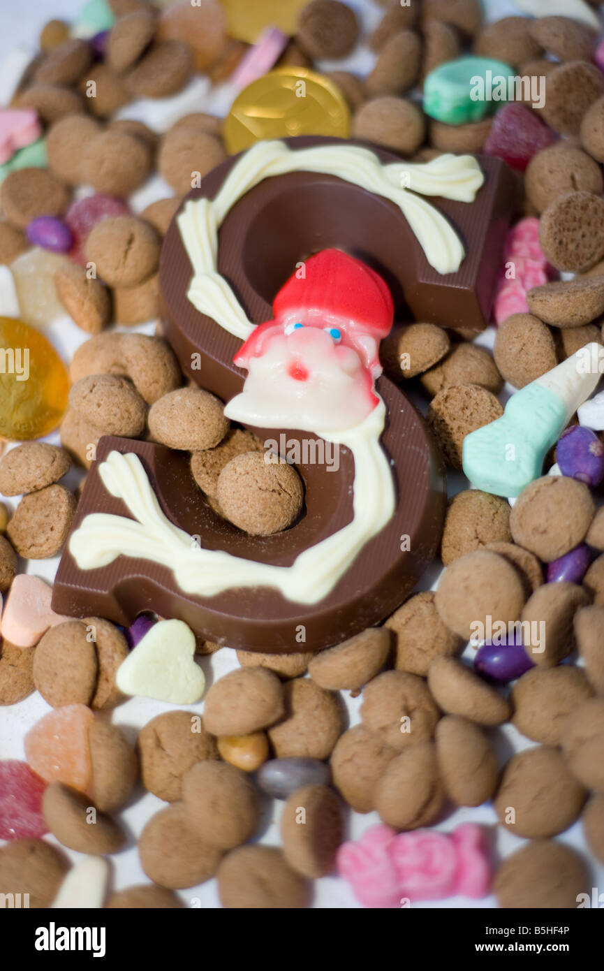 Lots of candy for the Sinterklaas celebration Stock Photo - Alamy
