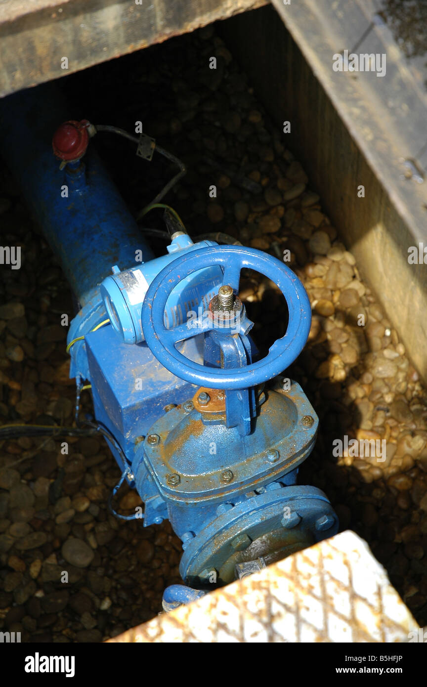 Remote controlled gate hi-res stock photography and images - Alamy