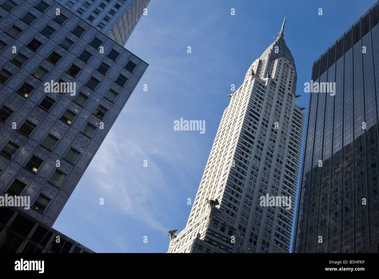 Windows arched midtown manhattan hi-res stock photography and images ...