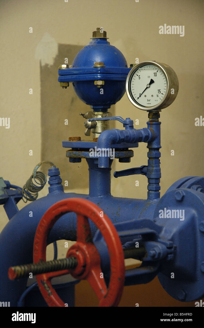 Hydraulic water station Stock Photo - Alamy