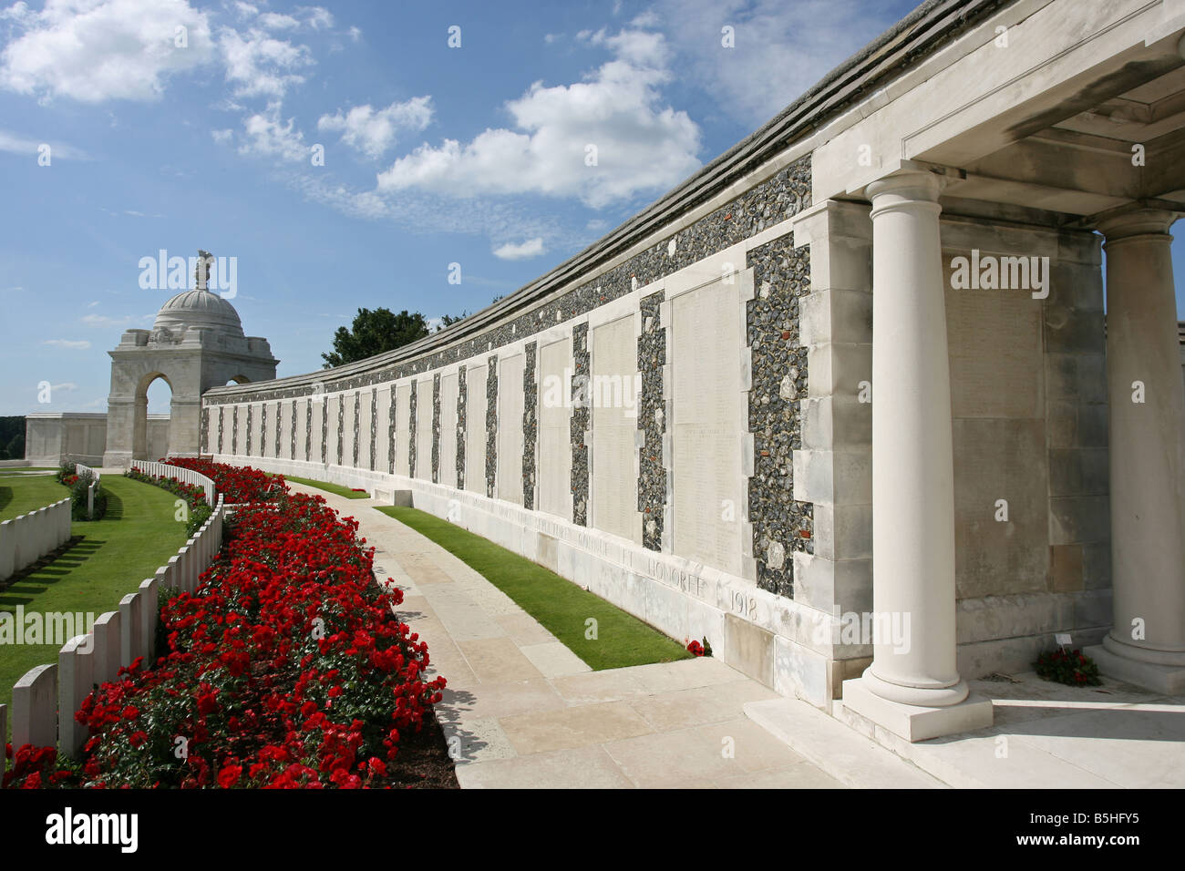Tyne Cot WW1 Cemetry Stock Photo - Alamy