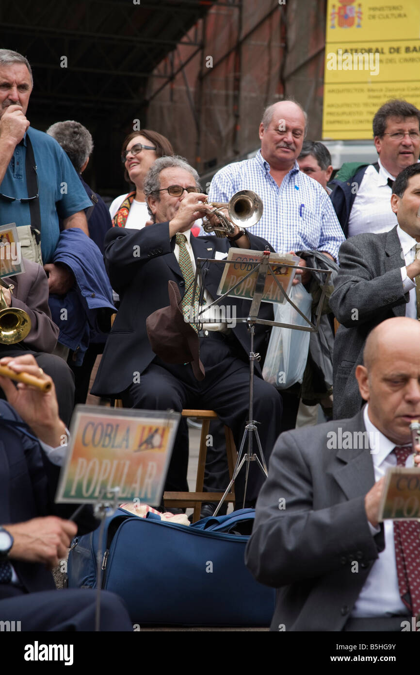 Cobla hi-res stock photography and images - Alamy