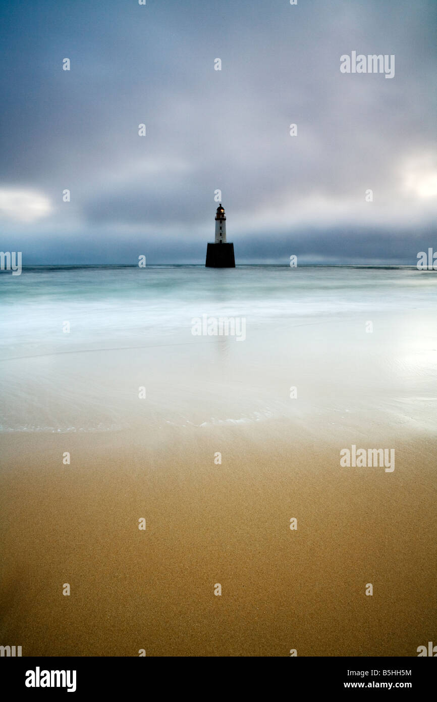 Lighthouse ship storm sea waves hi-res stock photography and images - Alamy