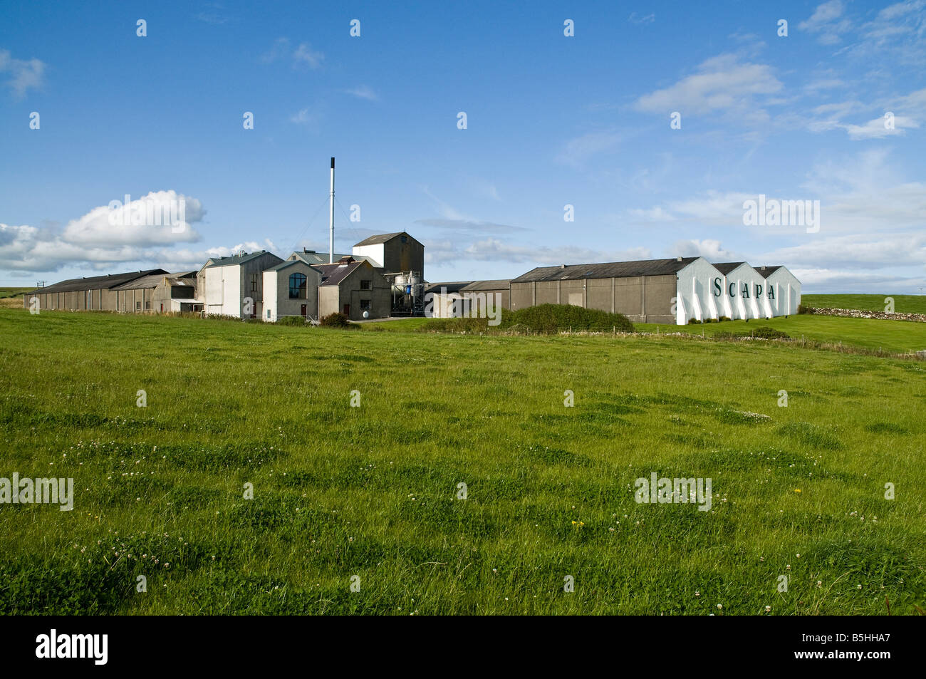 dh Scapa Whisky Distillery SCAPA ORKNEY Whisky distillery building ...