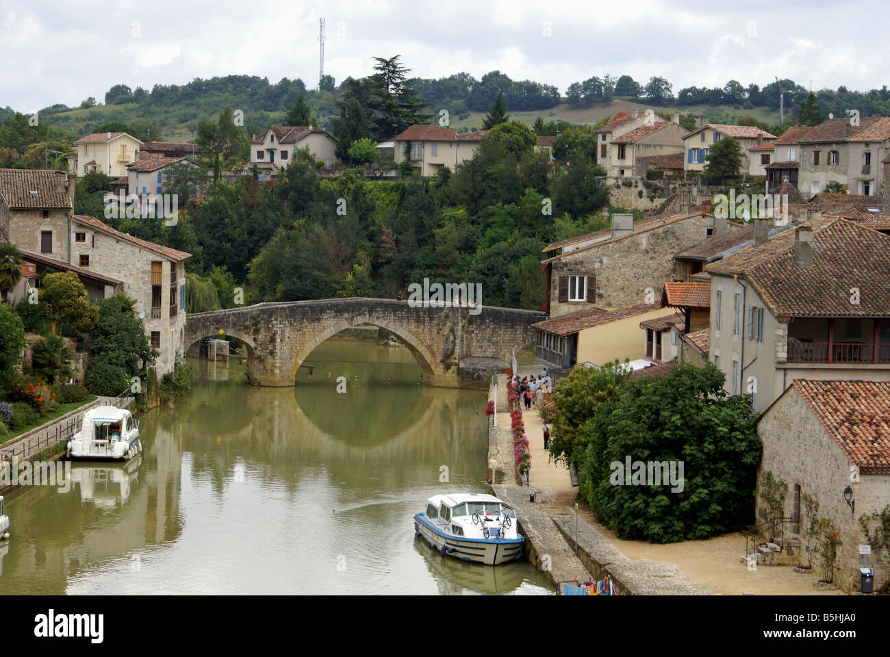 Nerac france baise river hi-res stock photography and images - Alamy