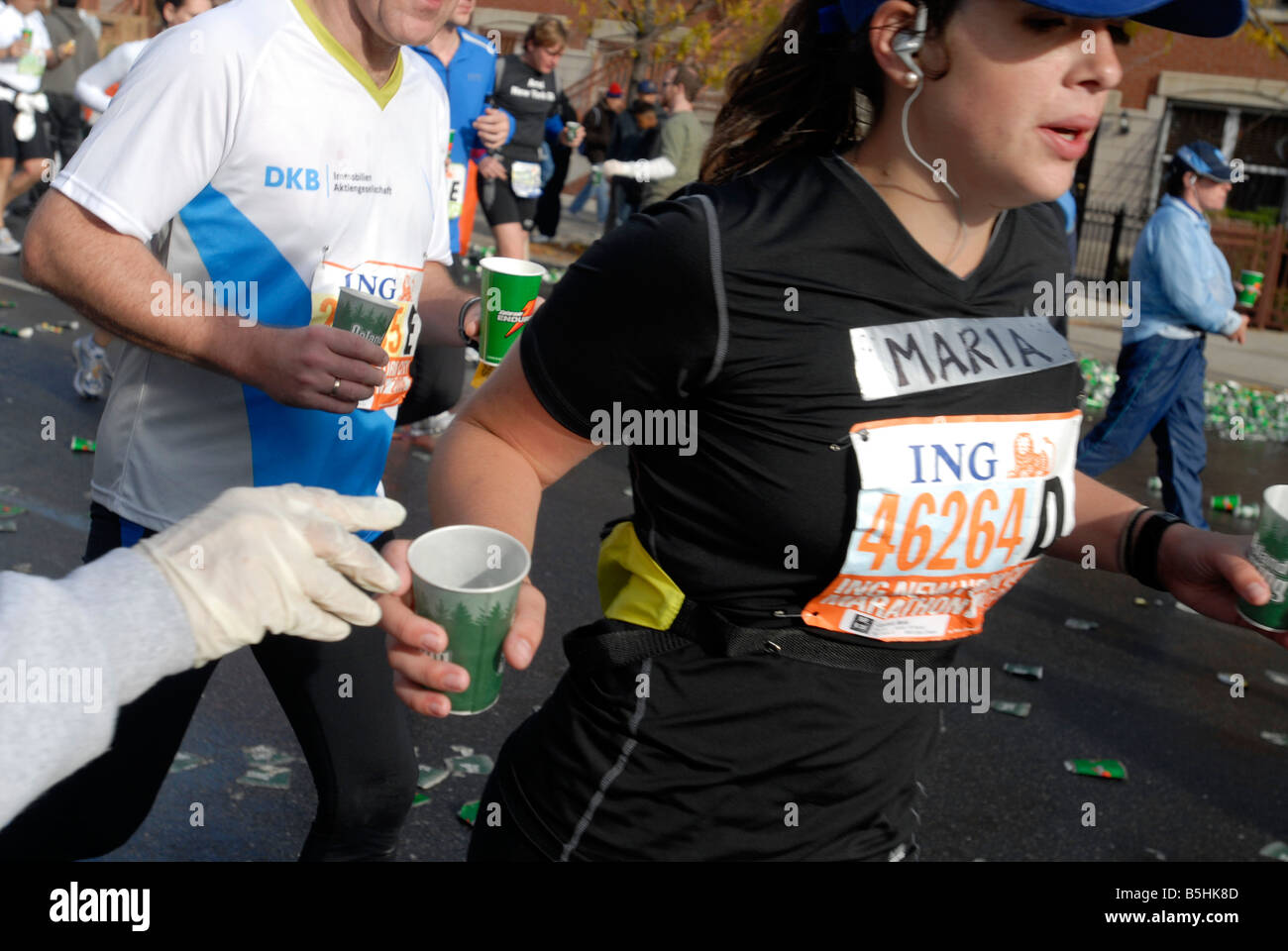 Marathon water station hi-res stock photography and images - Alamy