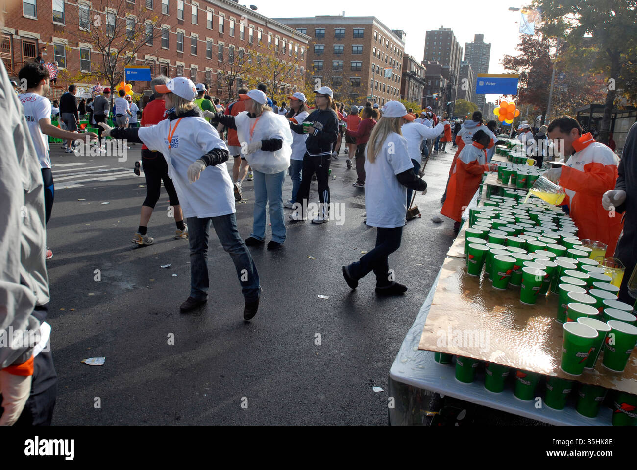 Marathon water station hi-res stock photography and images - Alamy