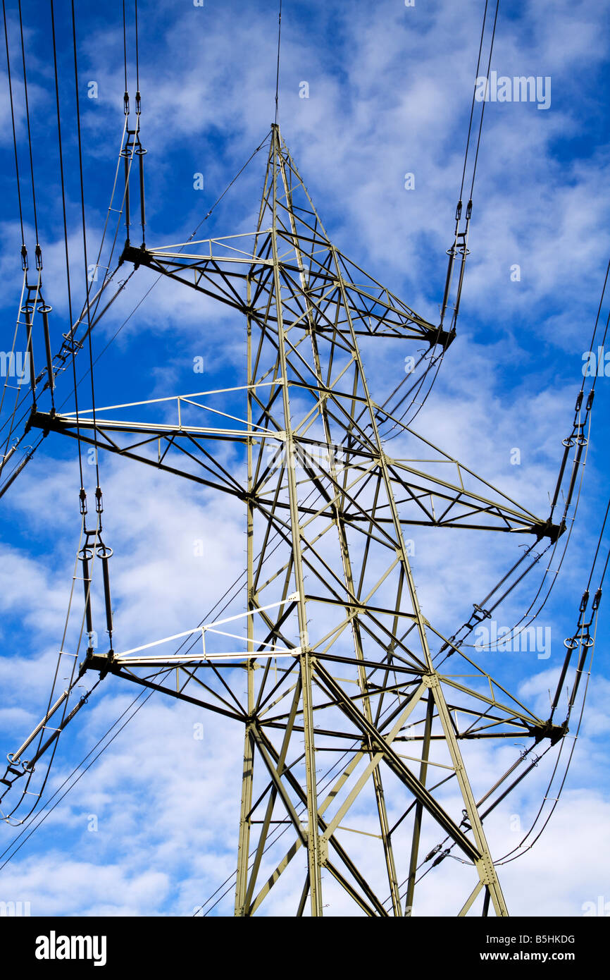 3 phase transmission line hi-res stock photography and images - Alamy