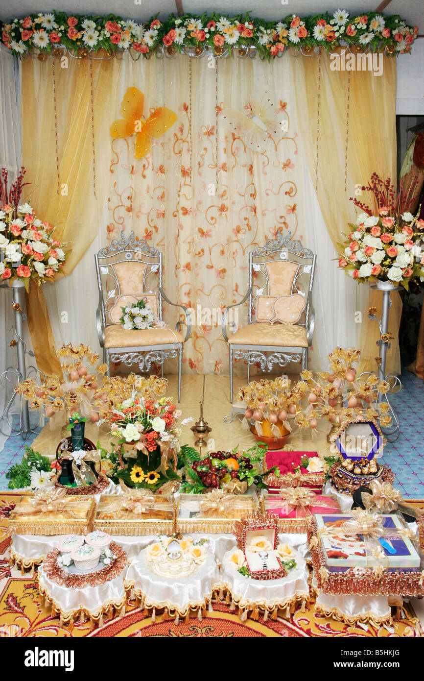 Traditional Malay Wedding Stock Photos & Traditional Malay Wedding ...