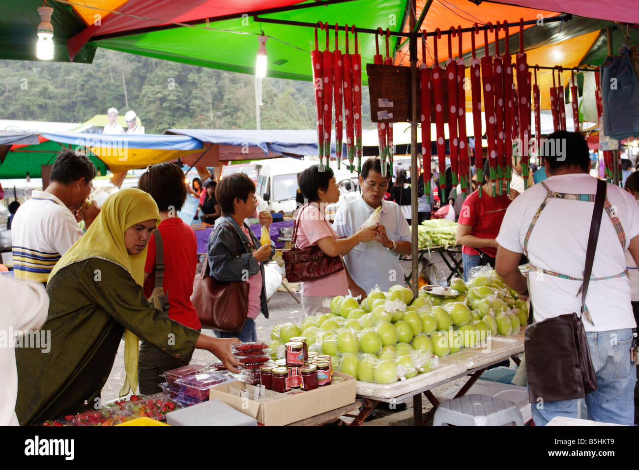 Open market at Cameron Highland in Malaysia Stock Photo - Alamy