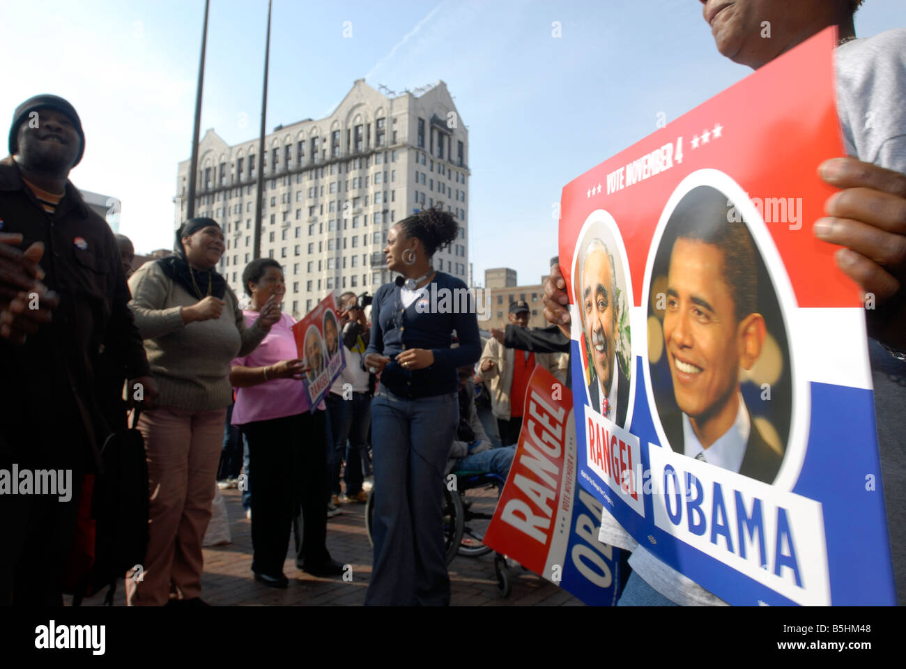 African election supporters hi-res stock photography and images - Alamy