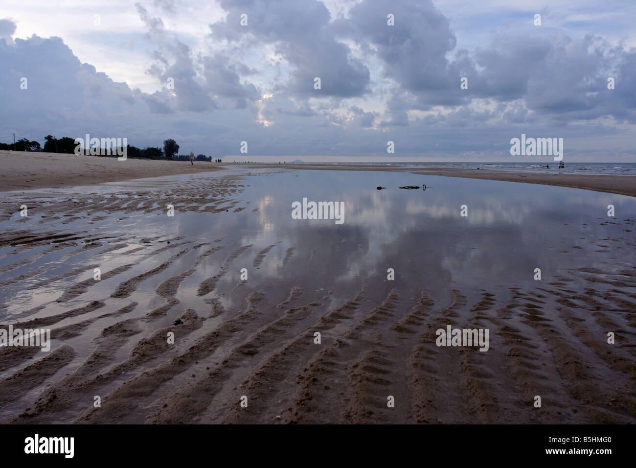 Low tide at Chendering beach in Terengganu, Malaysia Stock Photo - Alamy