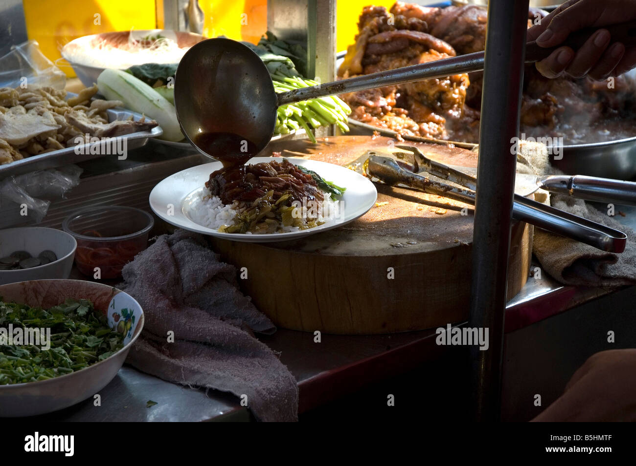 Street food shop, Khao San Road, Bangkok, Thailand Stock Photo - Alamy