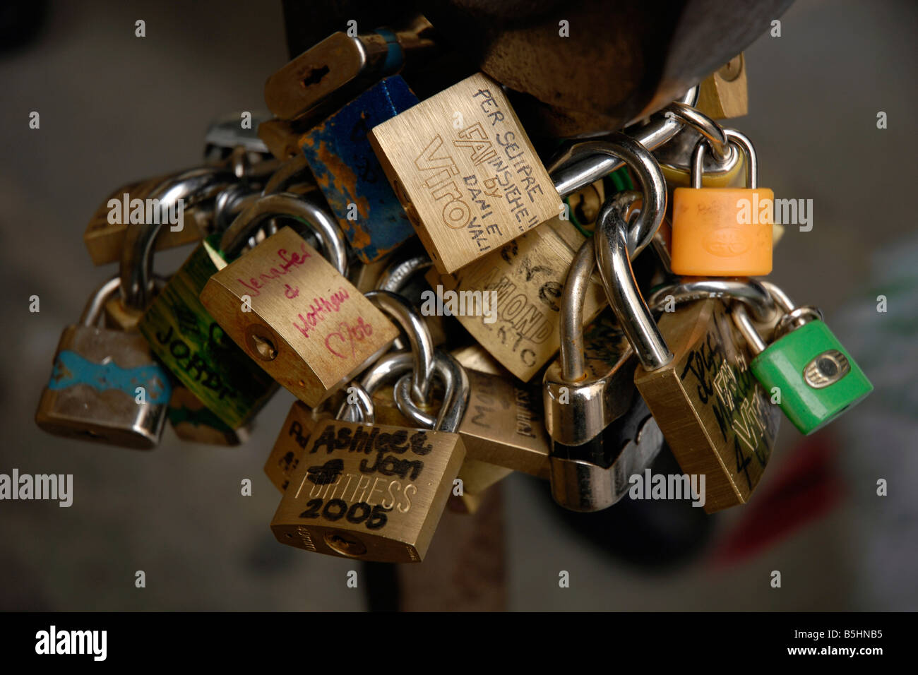 Love locks florence hi-res stock photography and images - Alamy