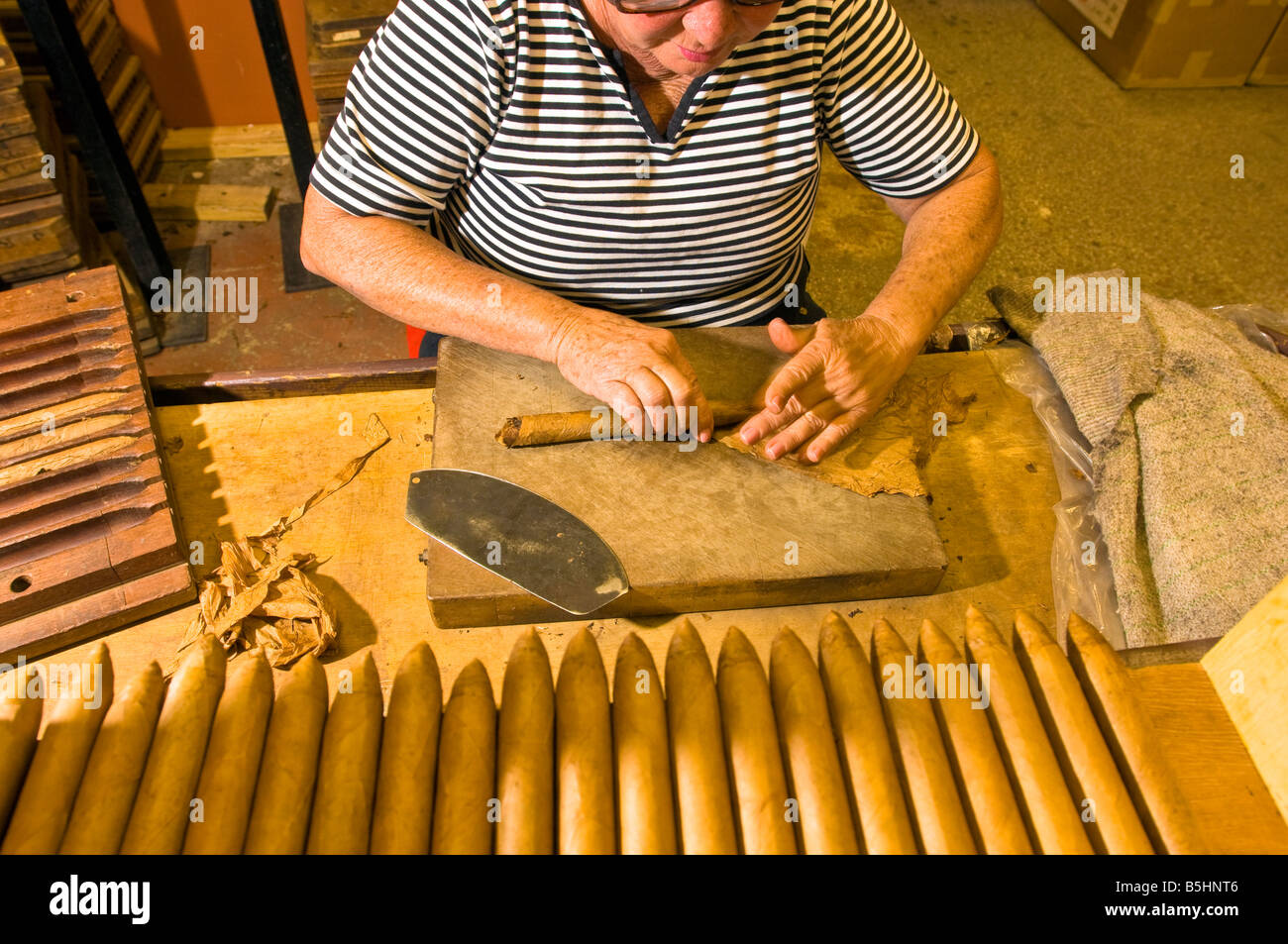 Cuban cigar factory little havana hi-res stock photography and images ...