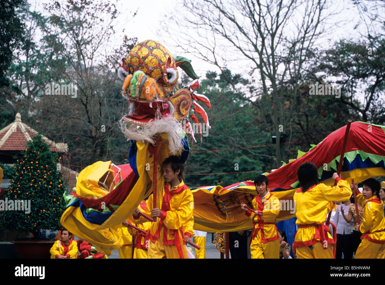 Parade of dragon dance hi-res stock photography and images - Alamy