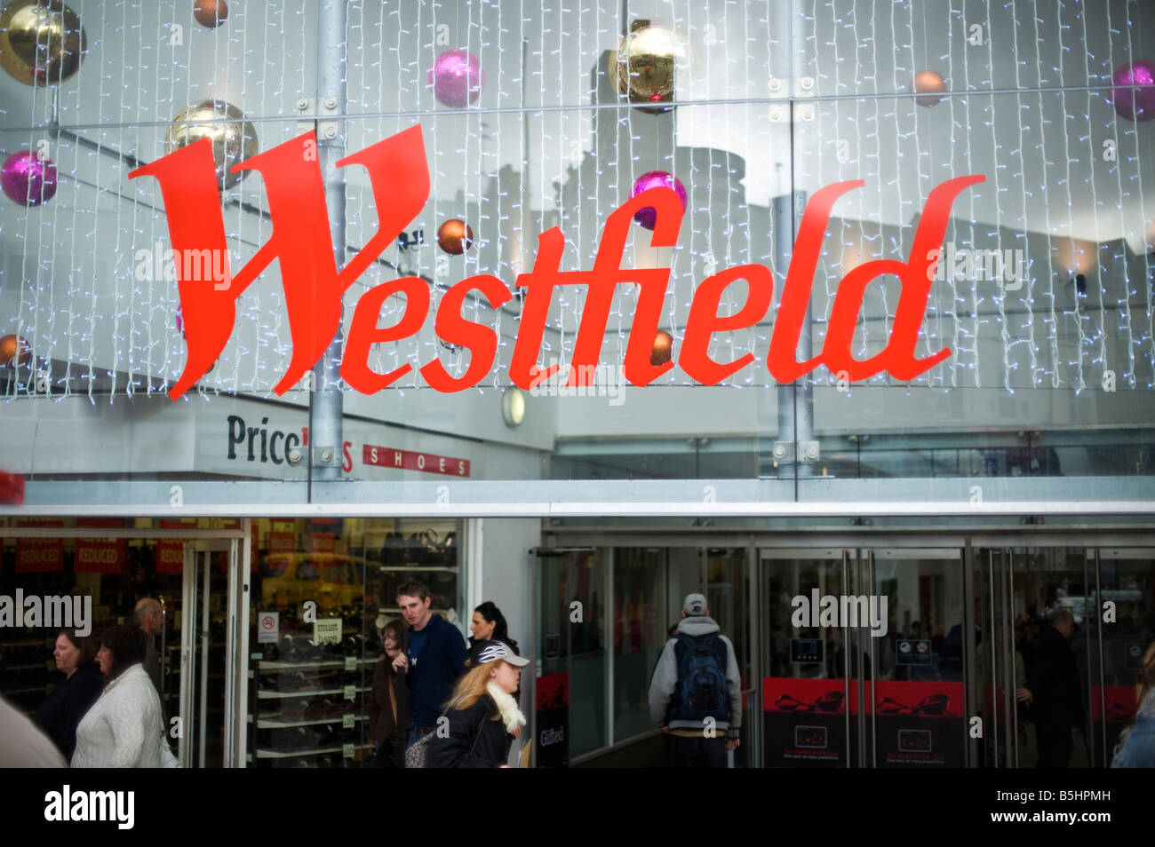 Westfield shopping centre hi-res stock photography and images - Alamy