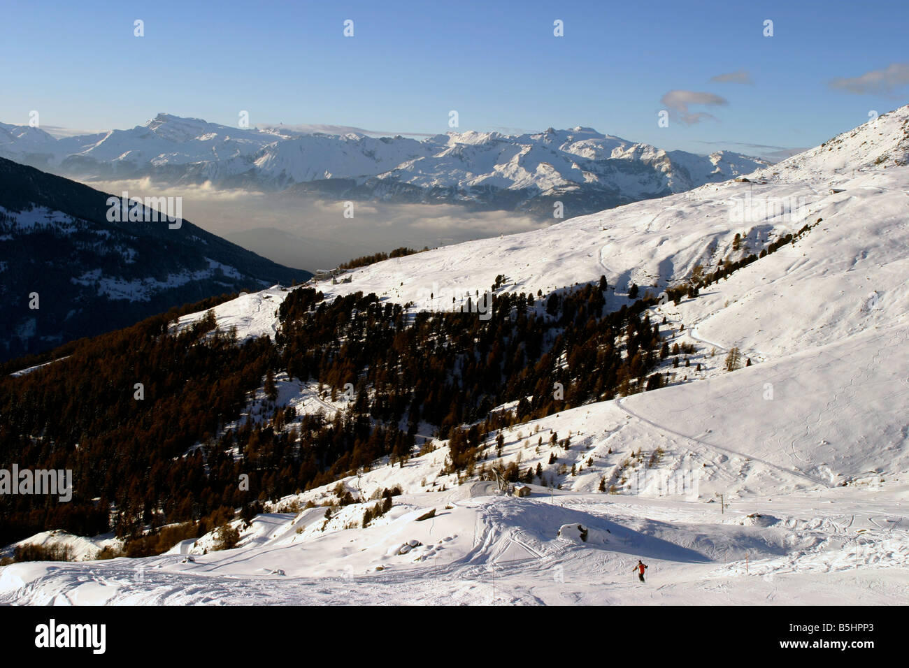 St luc ski resort hi-res stock photography and images - Alamy