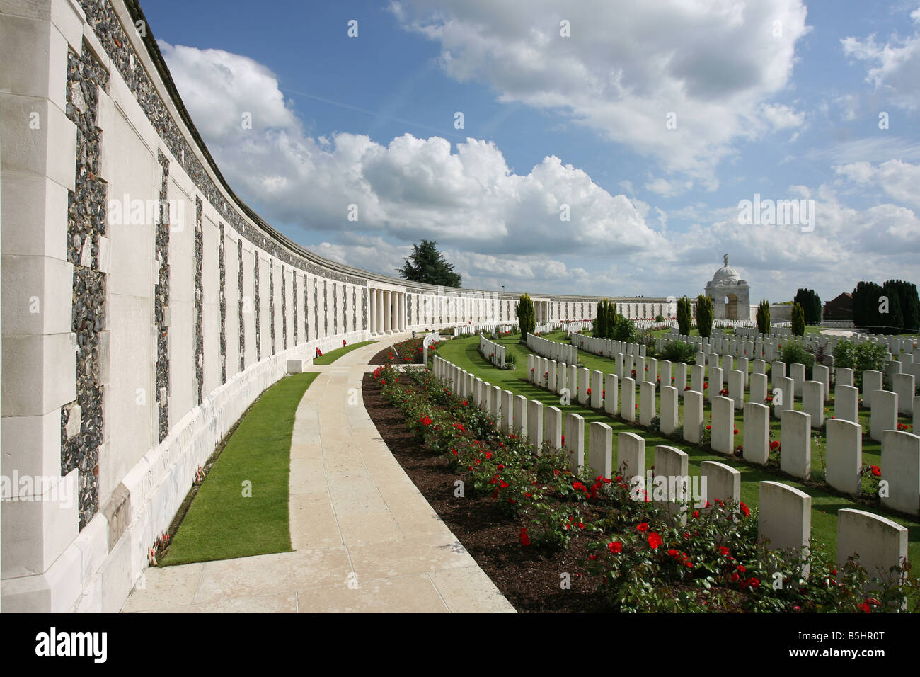 Tyne Cot WW1 Cemetry Stock Photo - Alamy