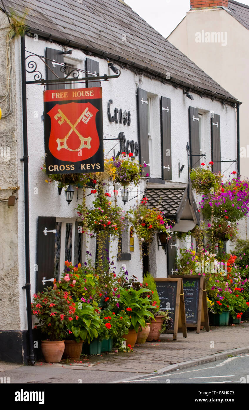 Cross keys pub inn hi-res stock photography and images - Alamy