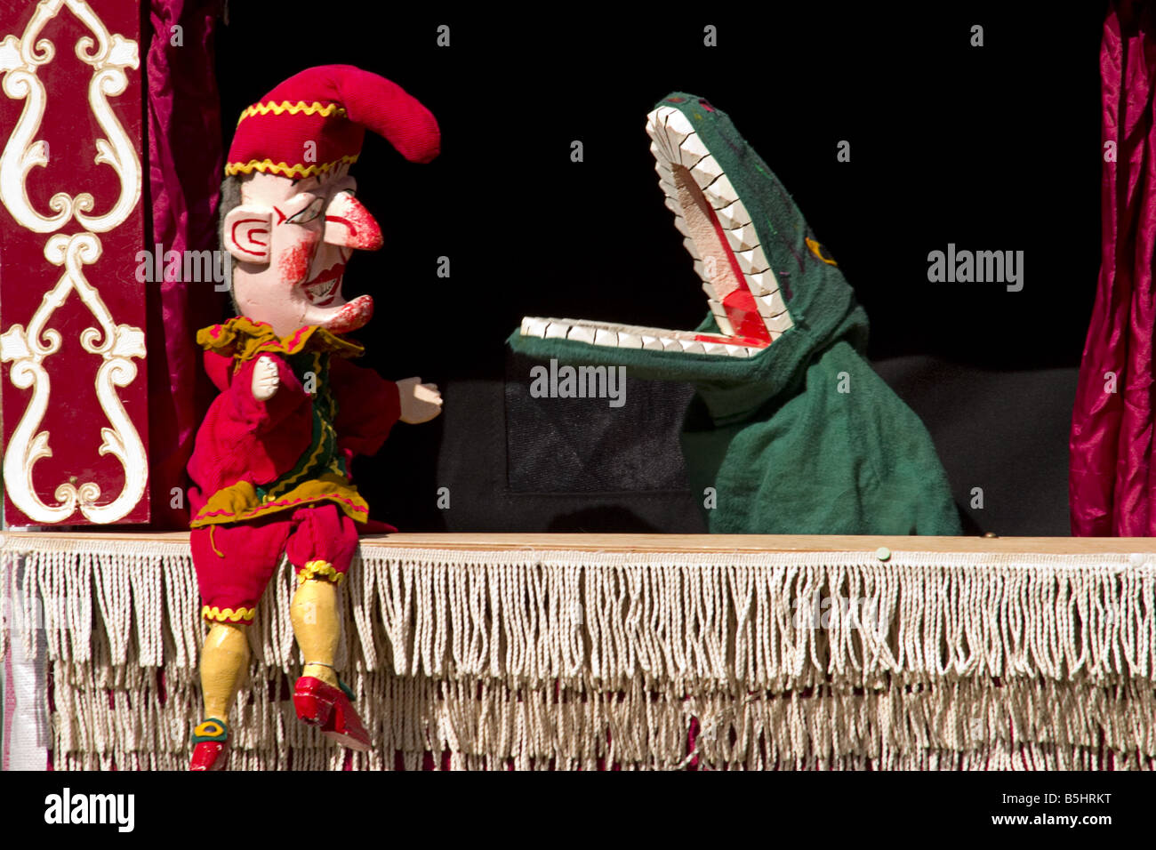 Punch and Judy puppet show Stock Photo - Alamy