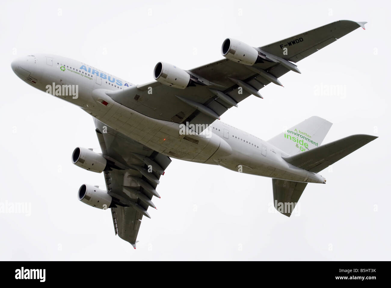 An airbus a380 airliner aircraft hi-res stock photography and images ...