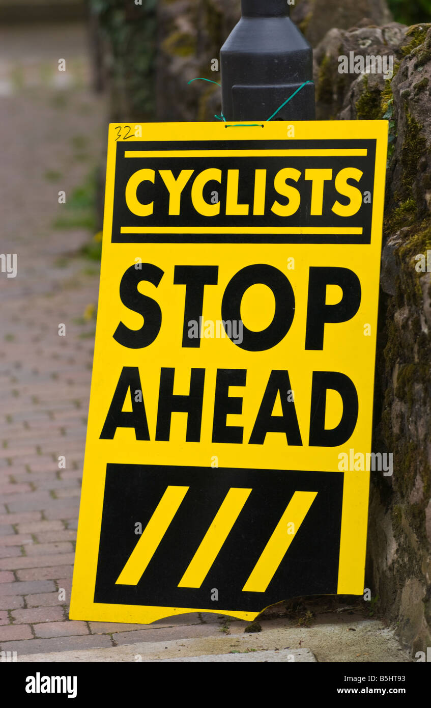 Warning cyclists hi-res stock photography and images - Alamy