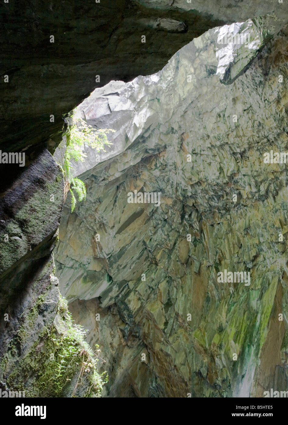Cathedral quarry hi-res stock photography and images - Alamy