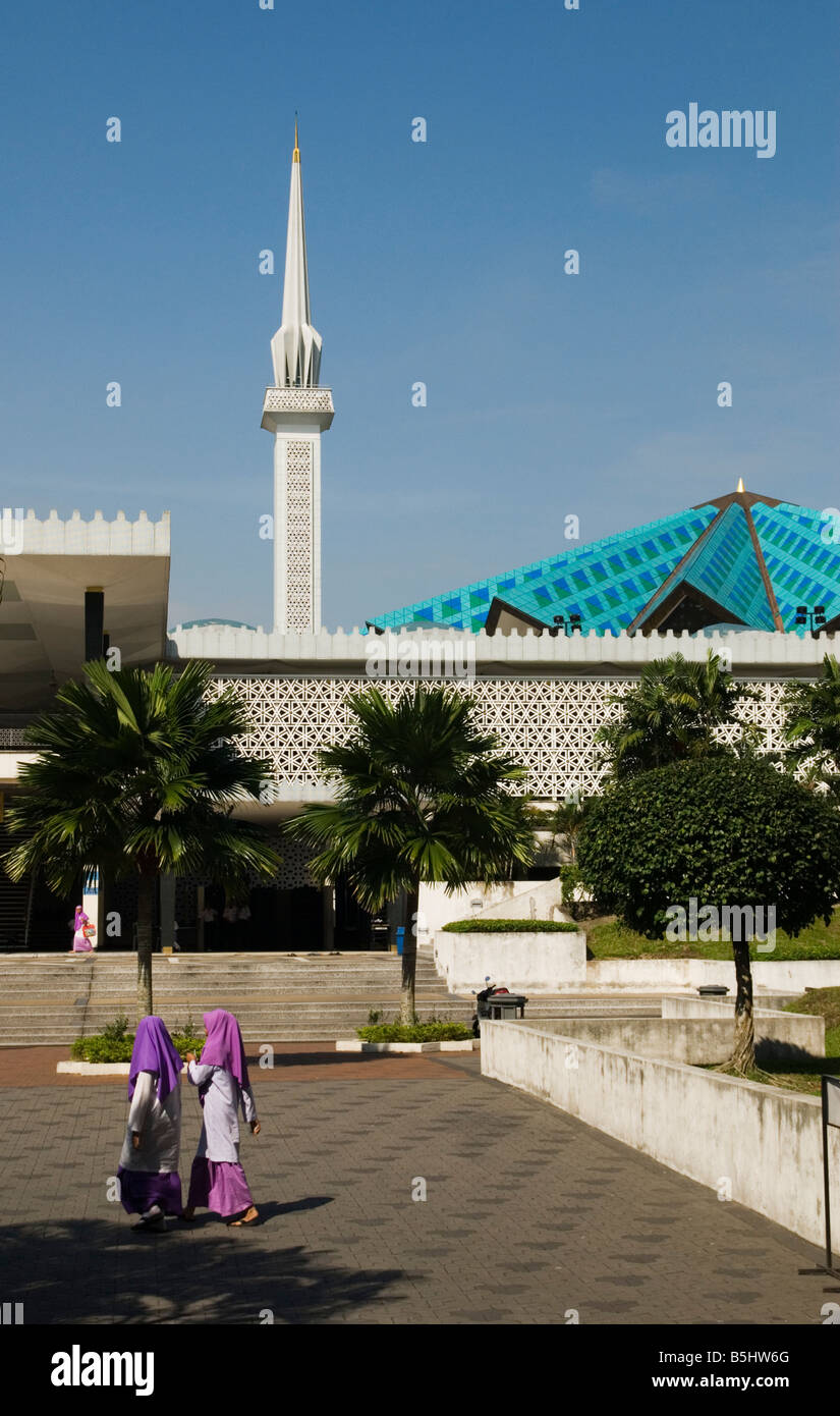 Masjid Negara Mosque, Kuala Lumpur, Malaysia Stock Photo - Alamy