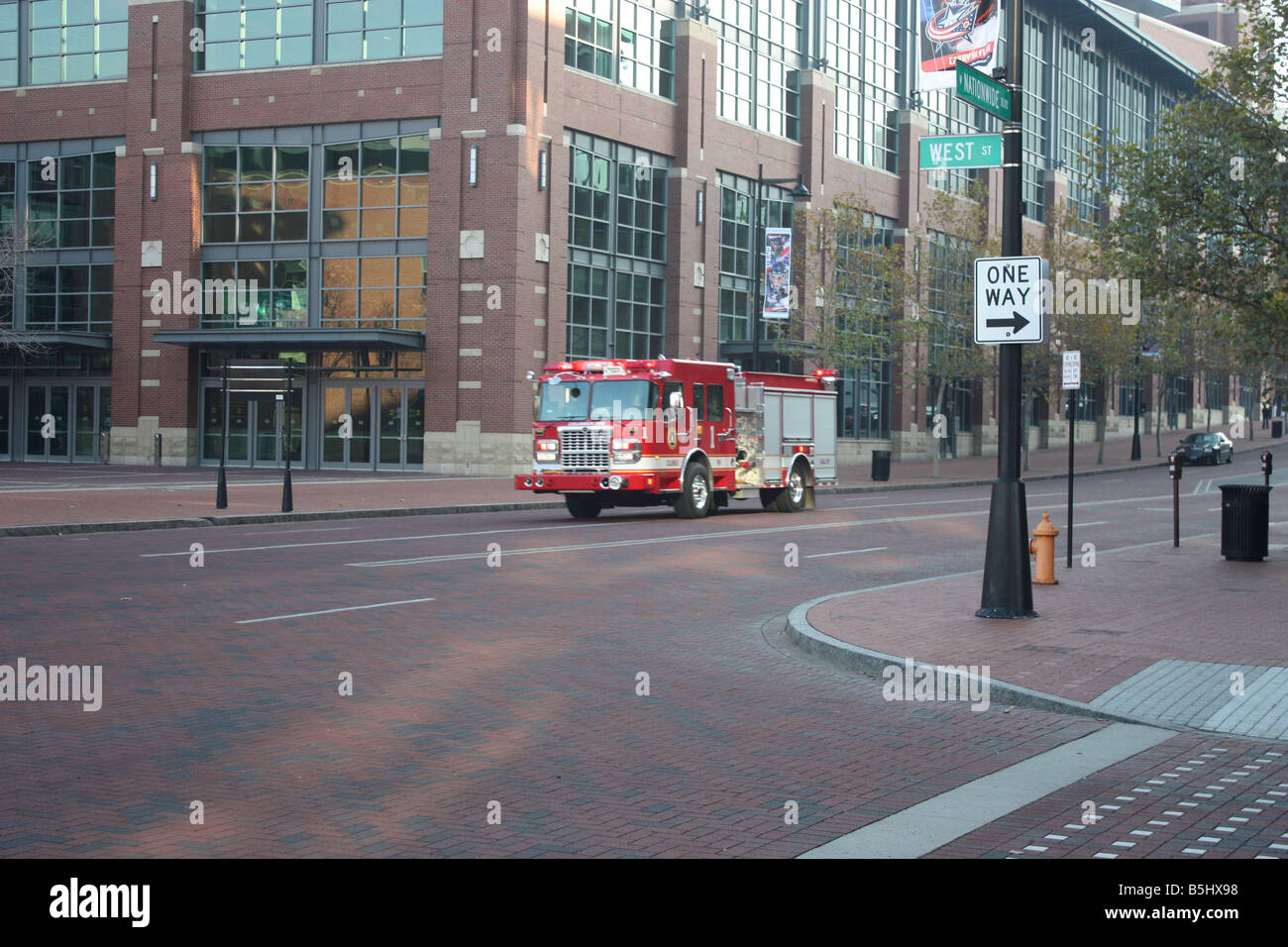 Fire truck-Columbus Fire Department- sirens wailing emergency response ...
