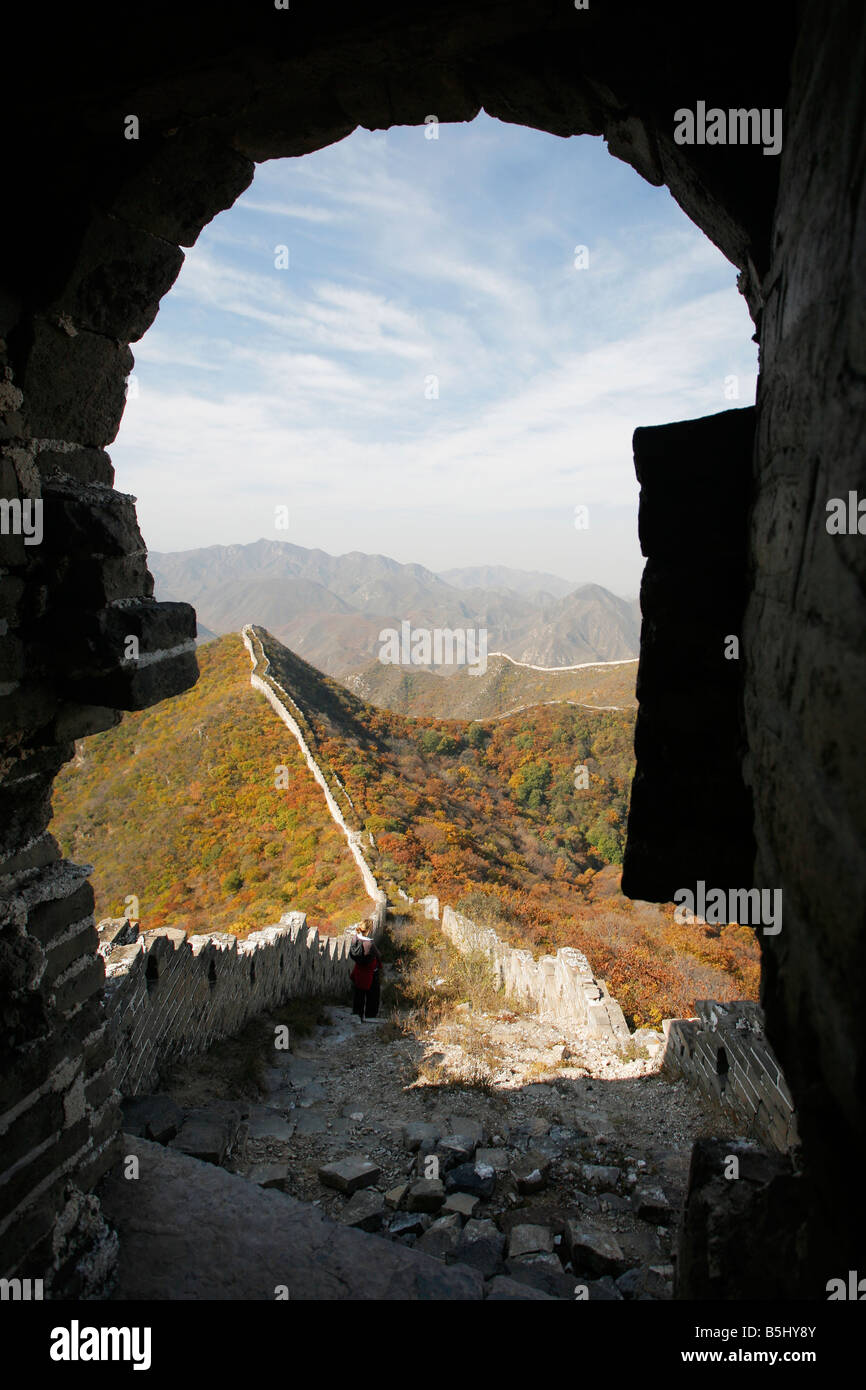Great Wall of China viewed through an arched doorway Stock Photo - Alamy