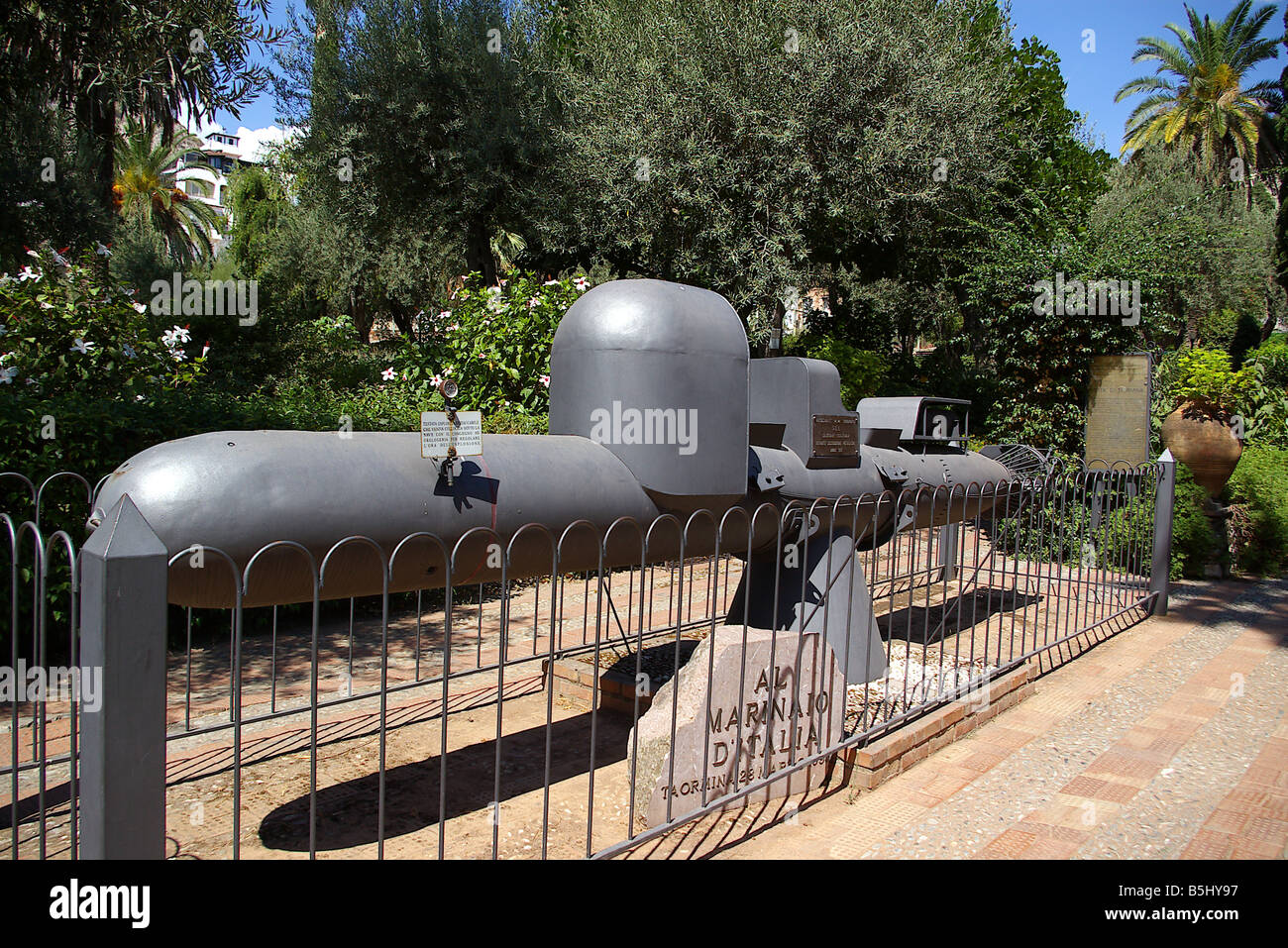 An Italian midget submarine, from the second World War, on display in ...