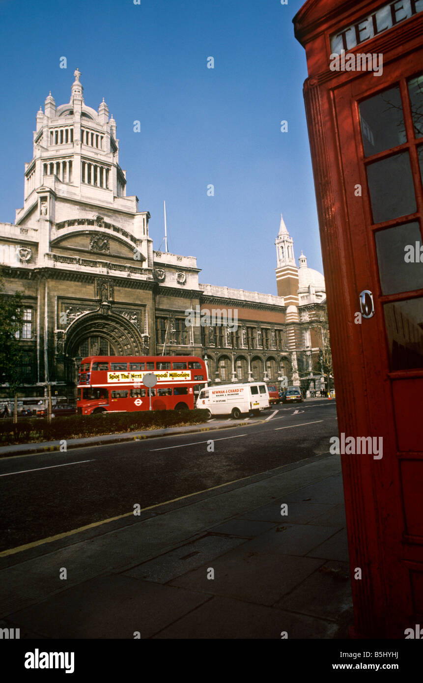 1920s bus london hi-res stock photography and images - Alamy