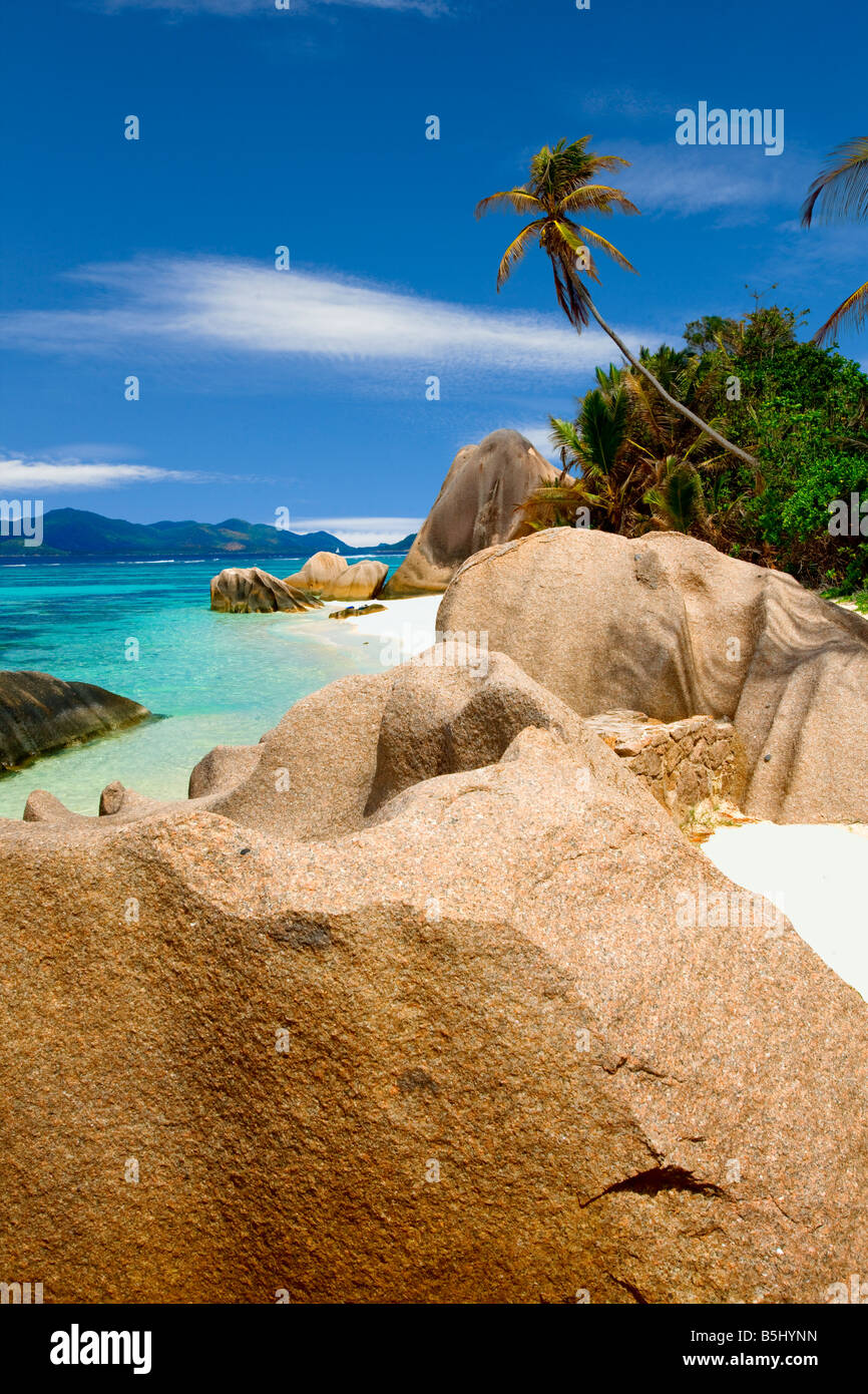 Tropical coast at la digue island hi-res stock photography and images ...