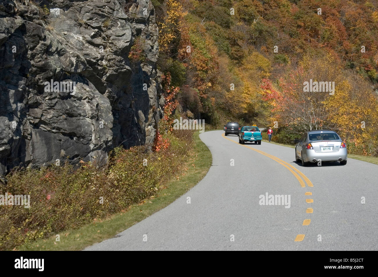 Cars driving on Blue Ridge Parkway, North Carolina, USA Stock Photo - Alamy