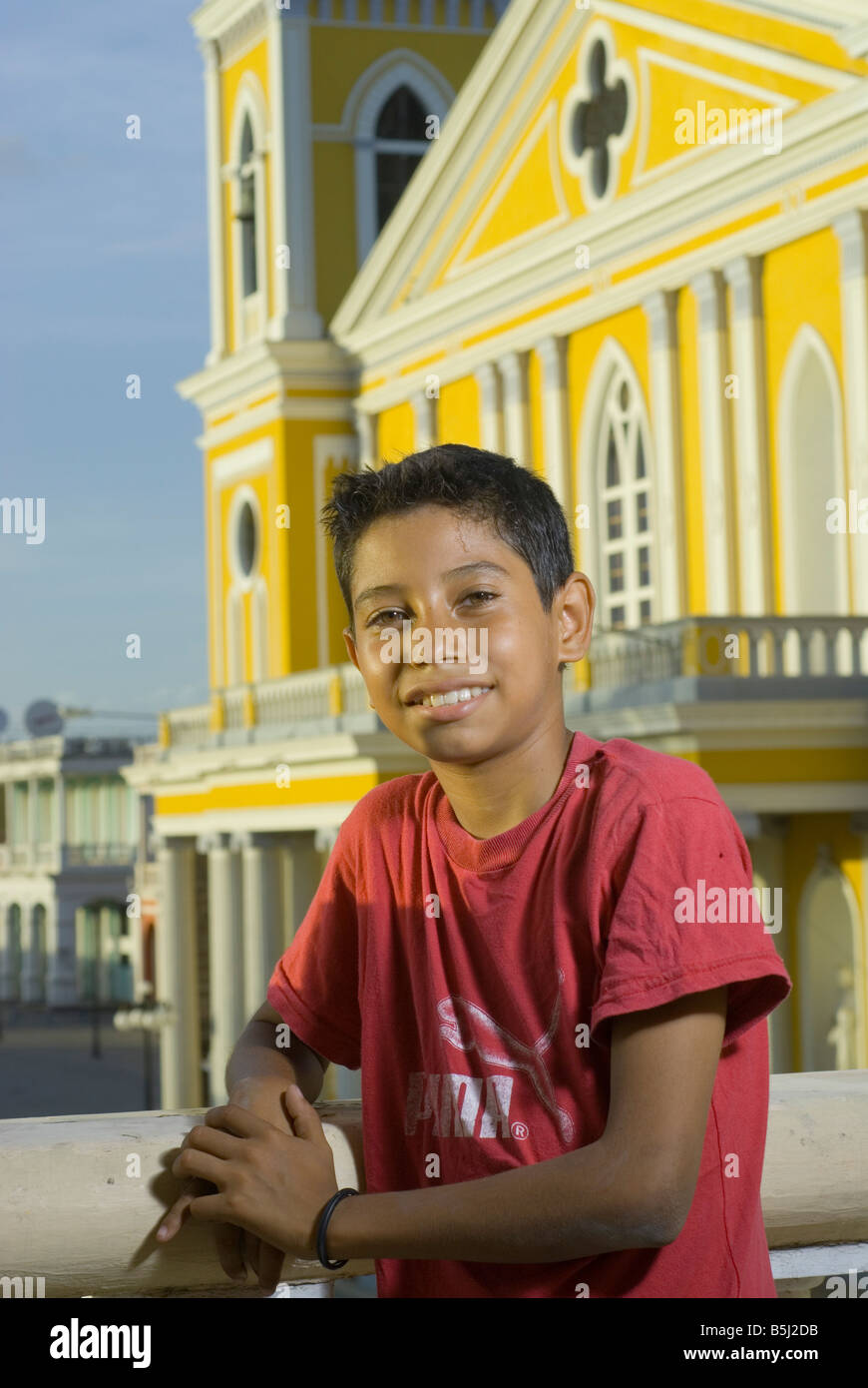 Nicaraguan family portrait hi-res stock photography and images - Alamy