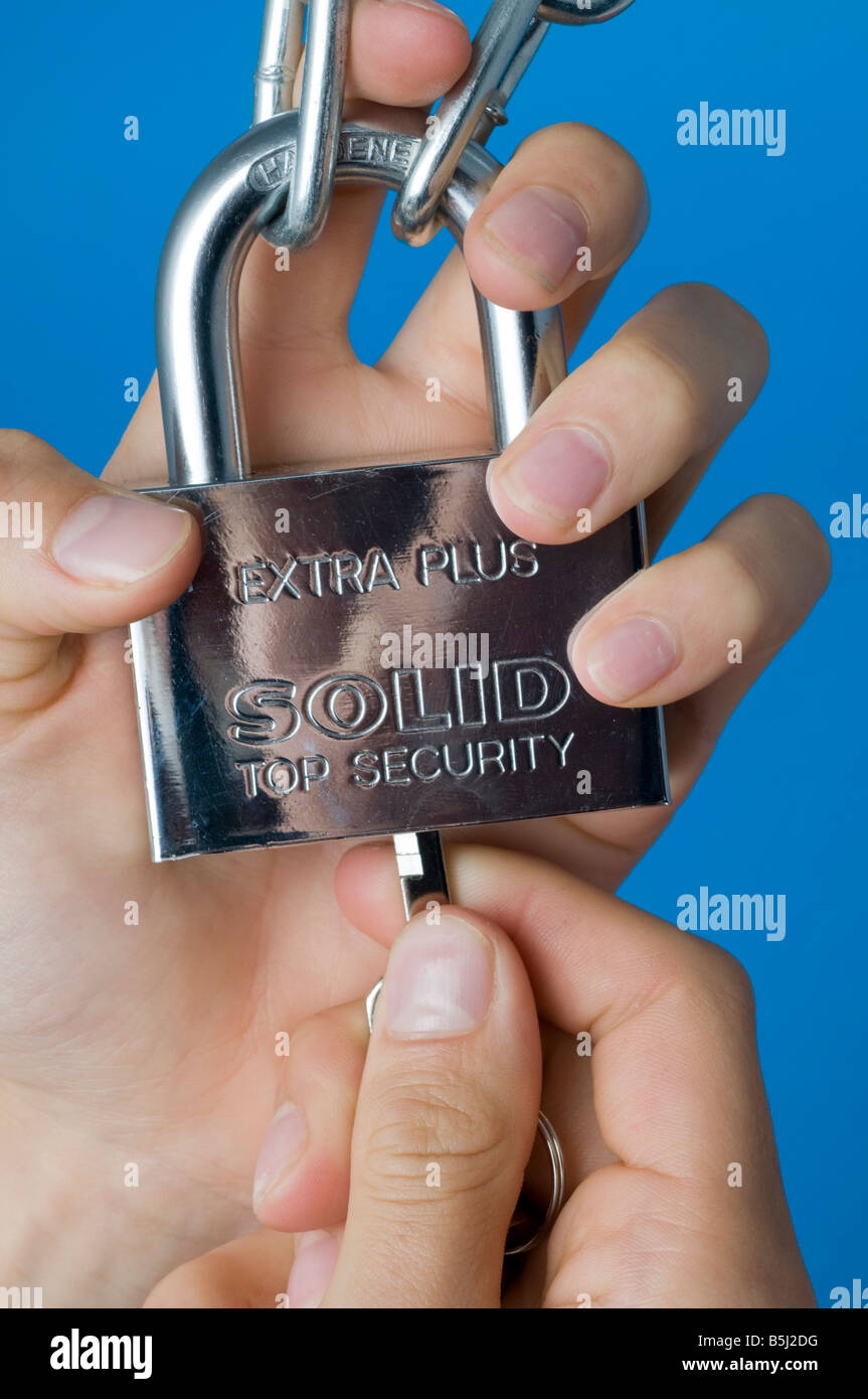 Strong locks hi-res stock photography and images - Alamy