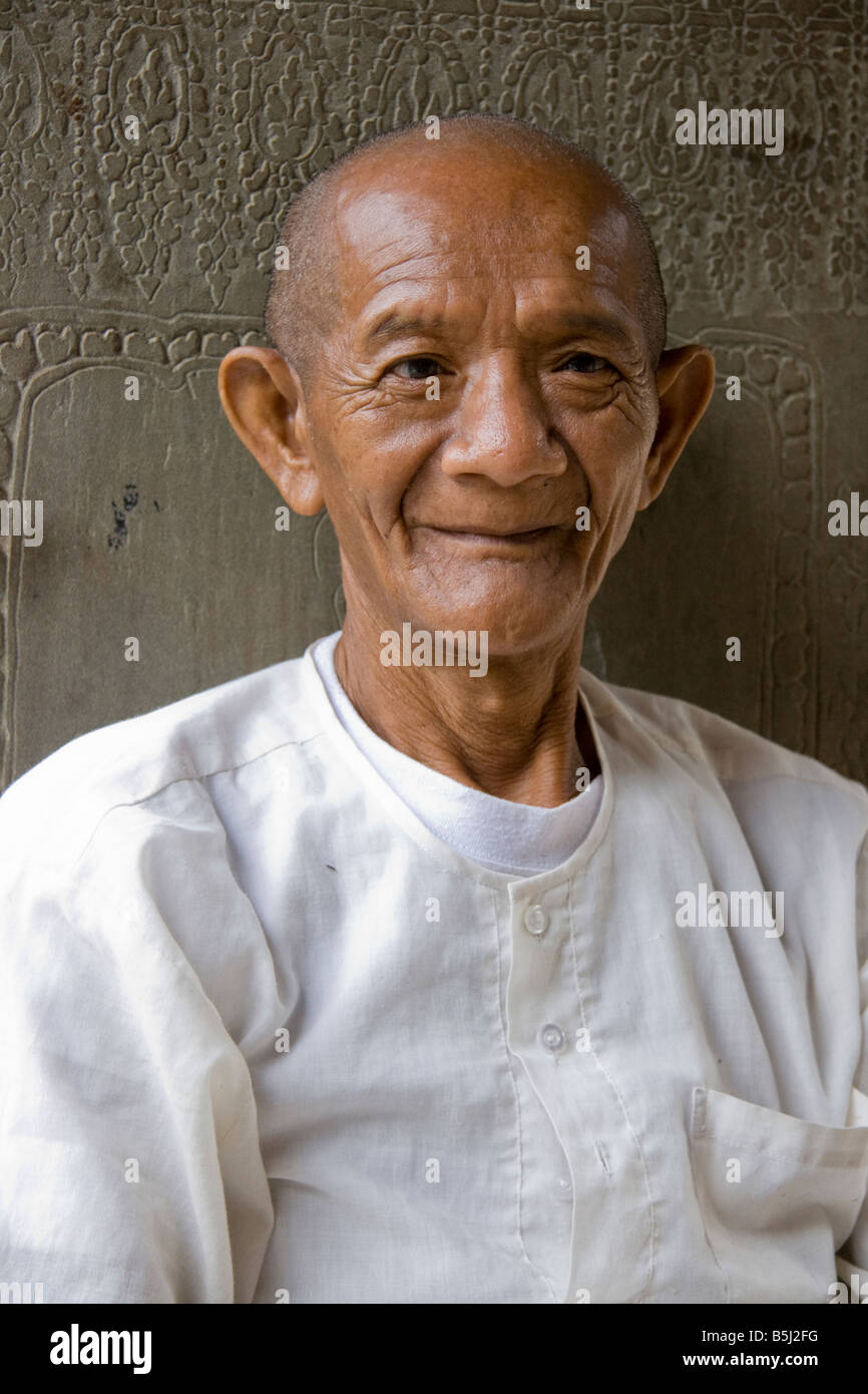 Cambodian man wearing a white shirt Stock Photo - Alamy