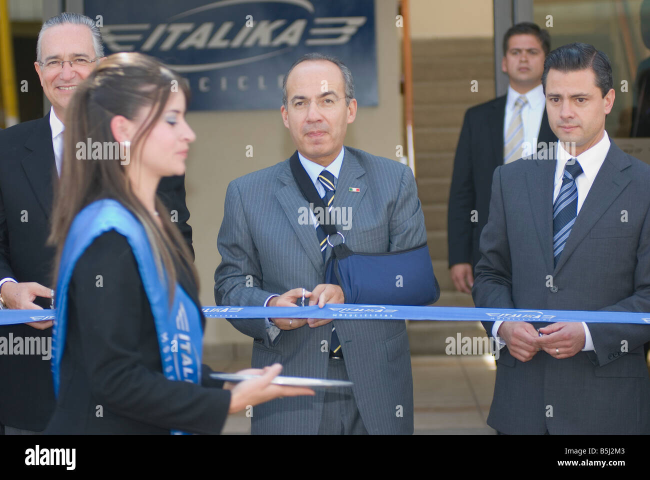 Inauguration of the Chinese Italika motorcycle assembly plant in Toluca ...