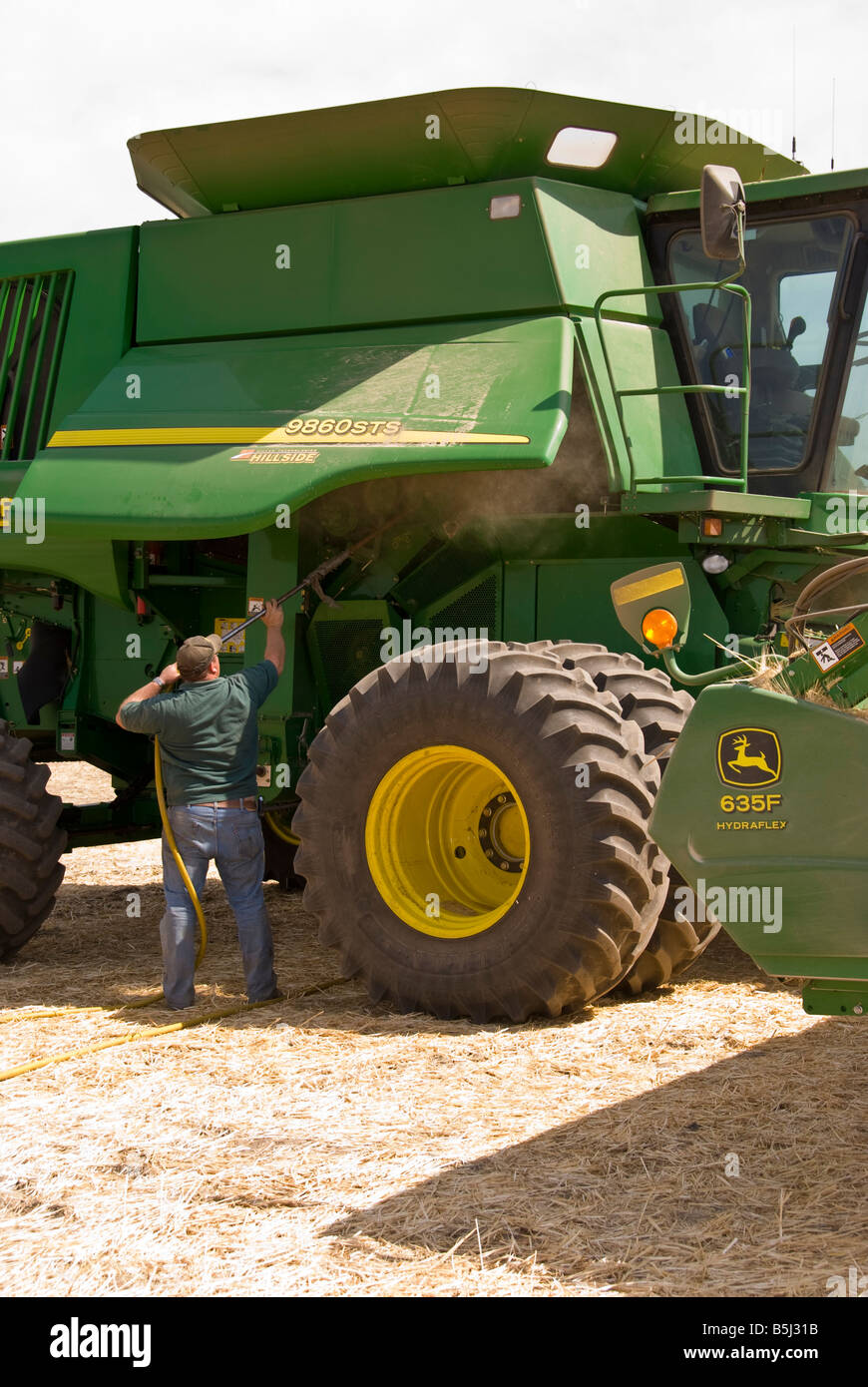 Mechanized farm operator hi-res stock photography and images - Alamy