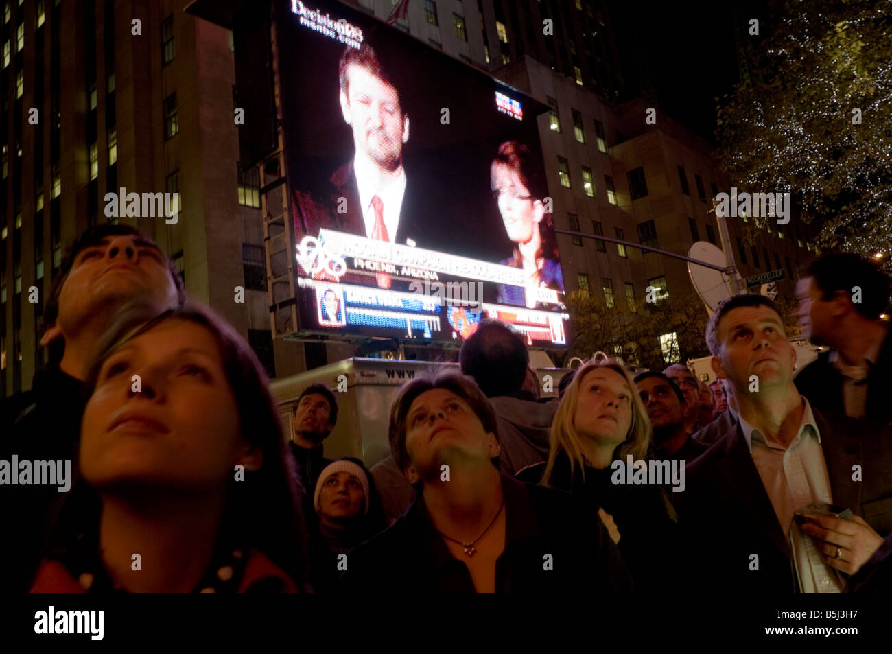 Barack obama election night 2008 hi-res stock photography and images ...