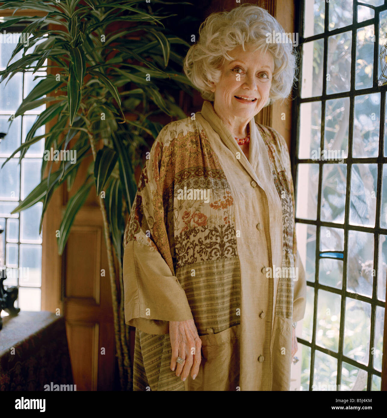 American stand up comedian and actress Phyllis Diller at her home in ...