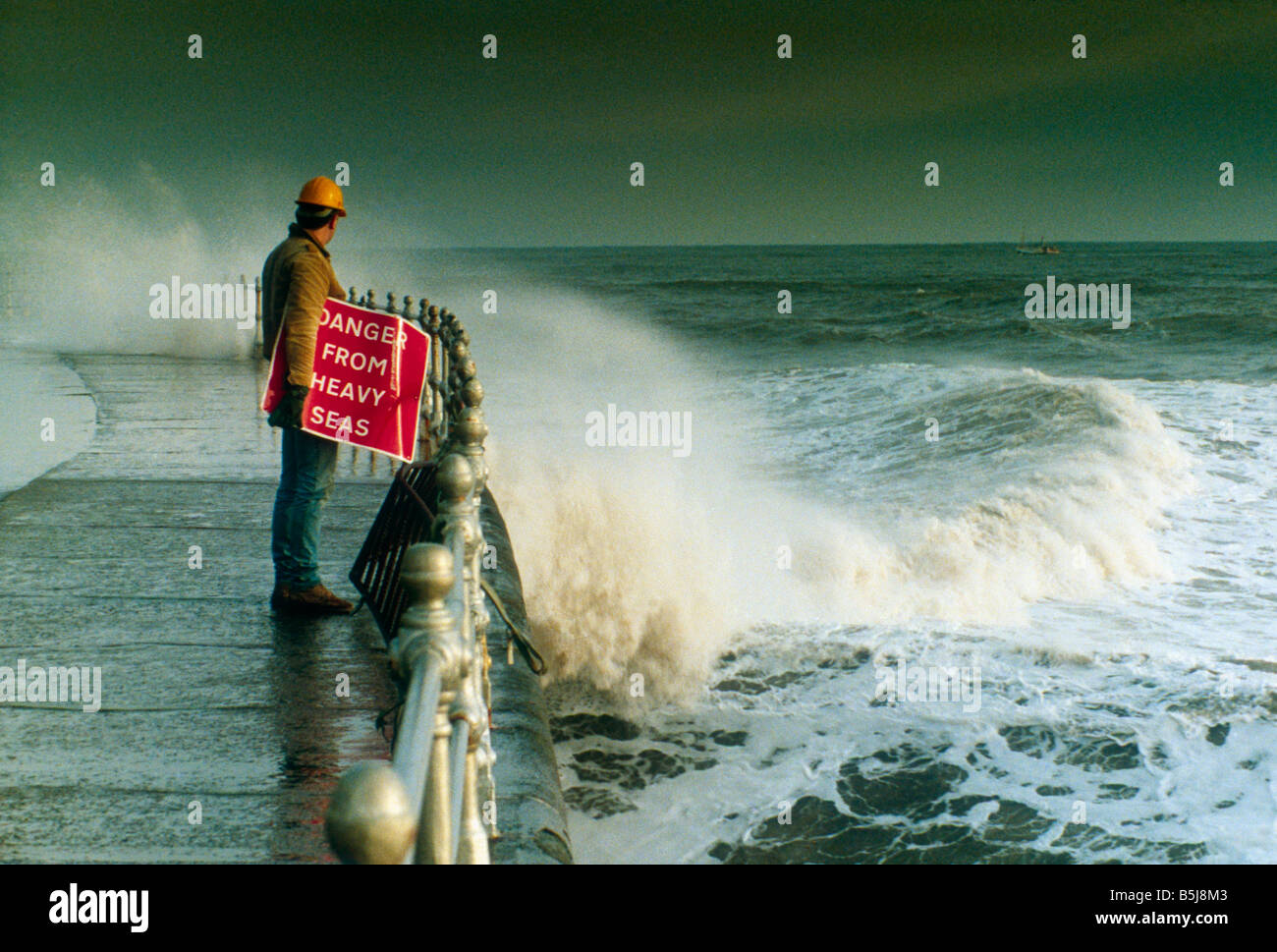 Rough seas promenade sign hi-res stock photography and images - Alamy