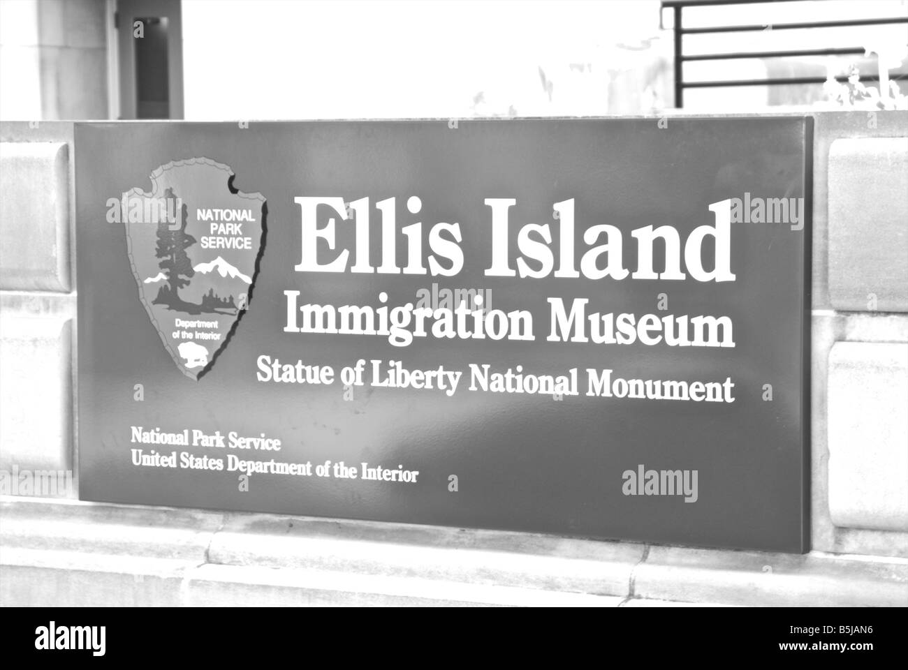 Immigration Museum Logo