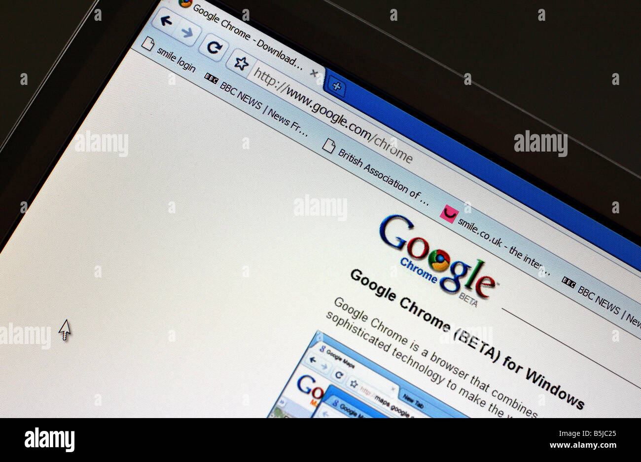 Google chrome logo hi-res stock photography and images - Alamy