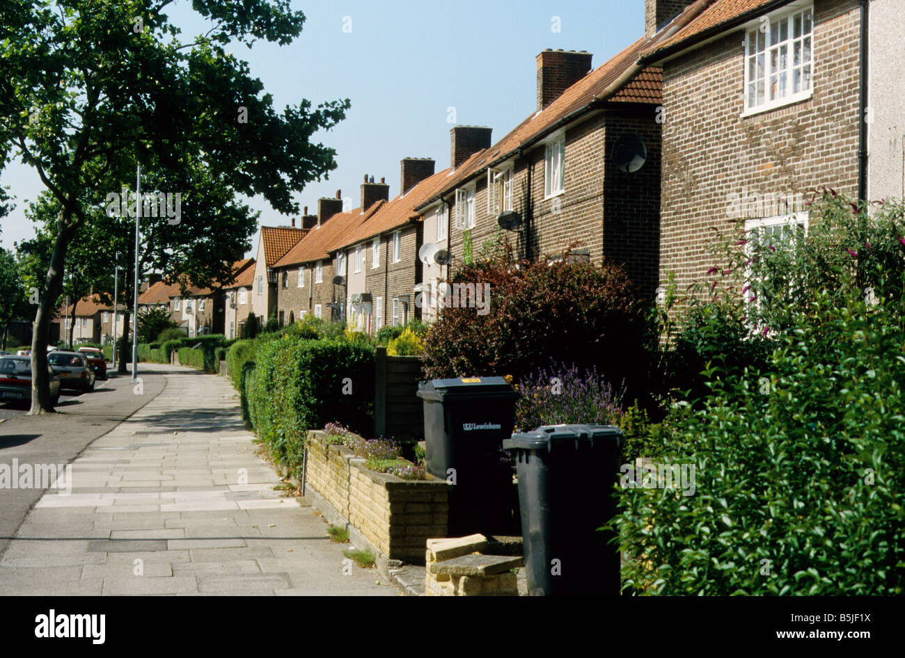 London county council estate hi-res stock photography and images - Alamy